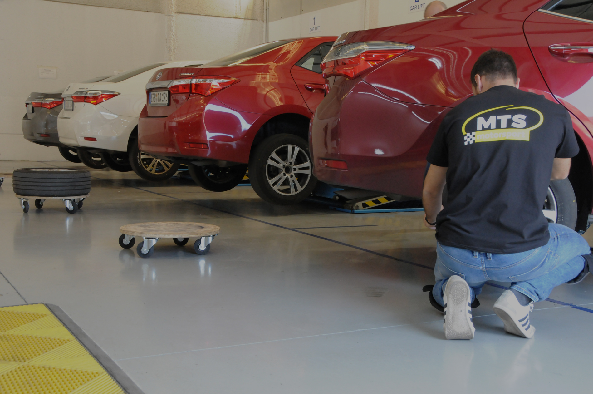 Automotive events, tire test - Motorsport Total Service